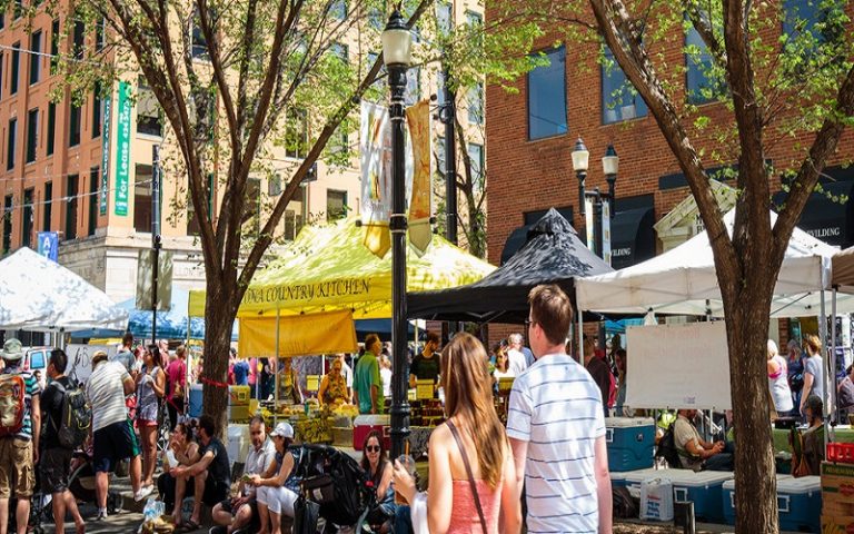 10 ways to have fun in Edmonton this summer - Semesta Travel